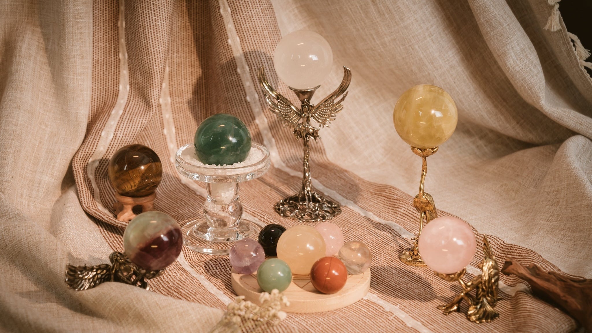 Crystal Spheres – Zenora Energy